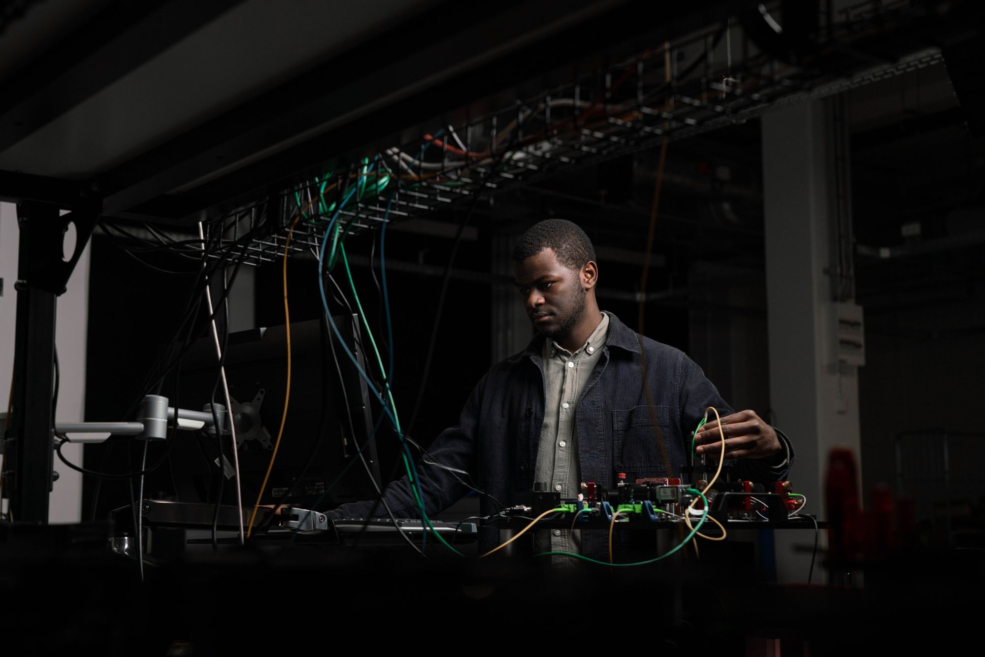 Sparrow Quantum Raises €27.5M ($32M USD) to Scale Deterministic Photonic Chip Production ...